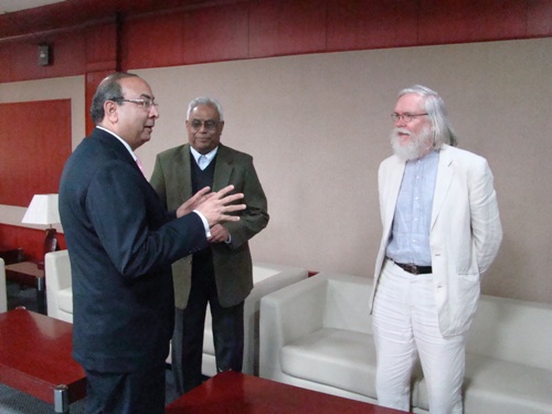 Dr. Jonathan Richard Ellis delivers lecture at Amity University Details
